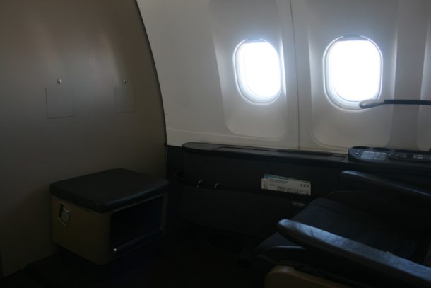 Review: SWISS A340-300 First Class Shanghai To Zurich - Live and Let's Fly
