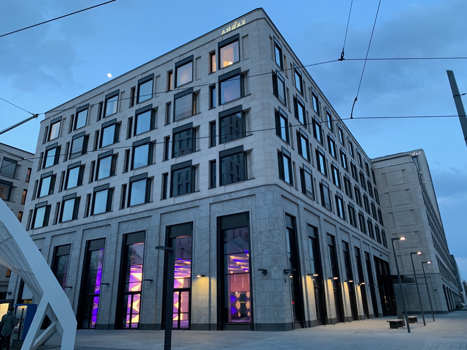First Impressions: Andaz Munich - Live and Let's Fly