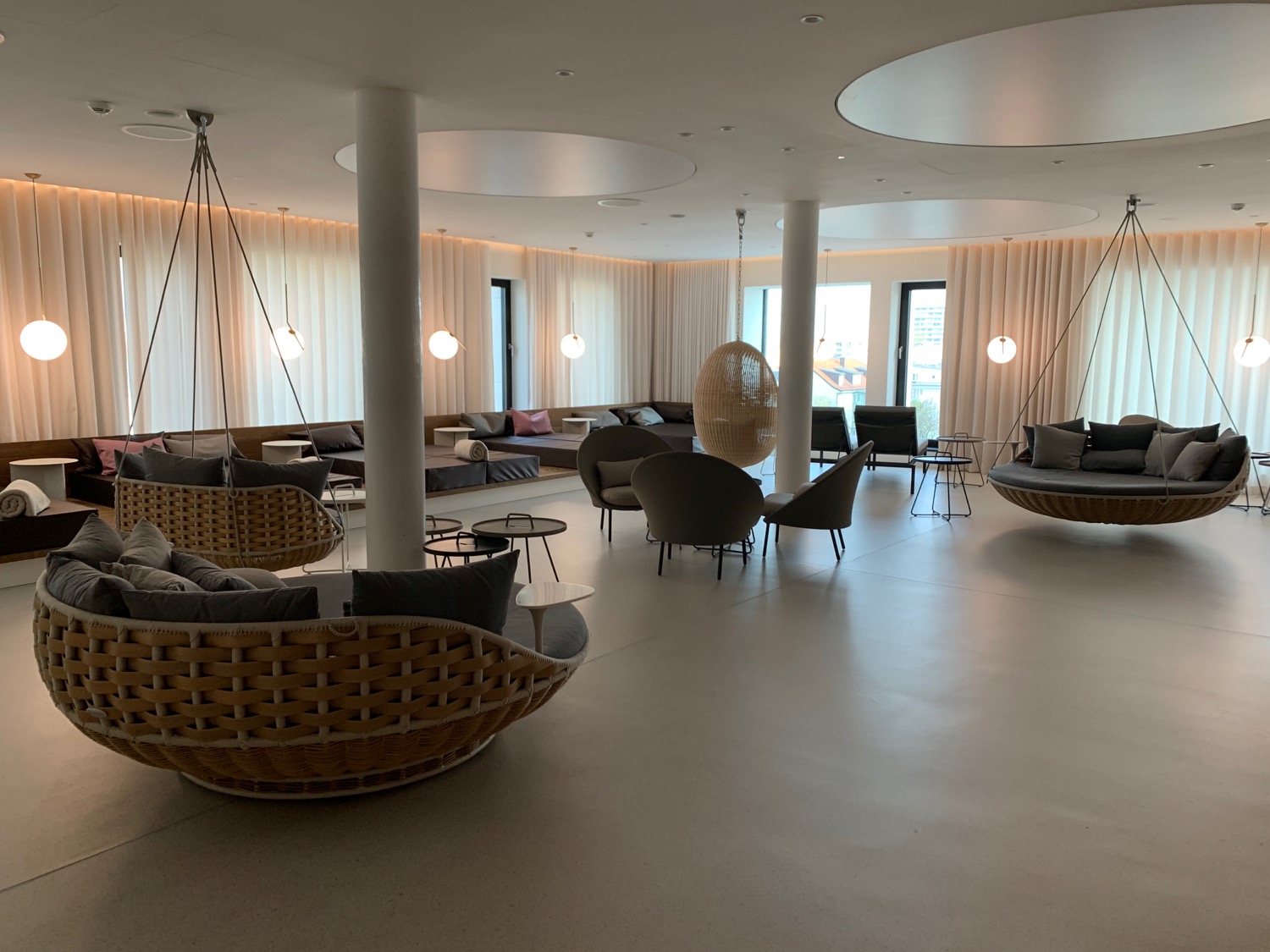 First Impressions: Andaz Munich - Live and Let's Fly