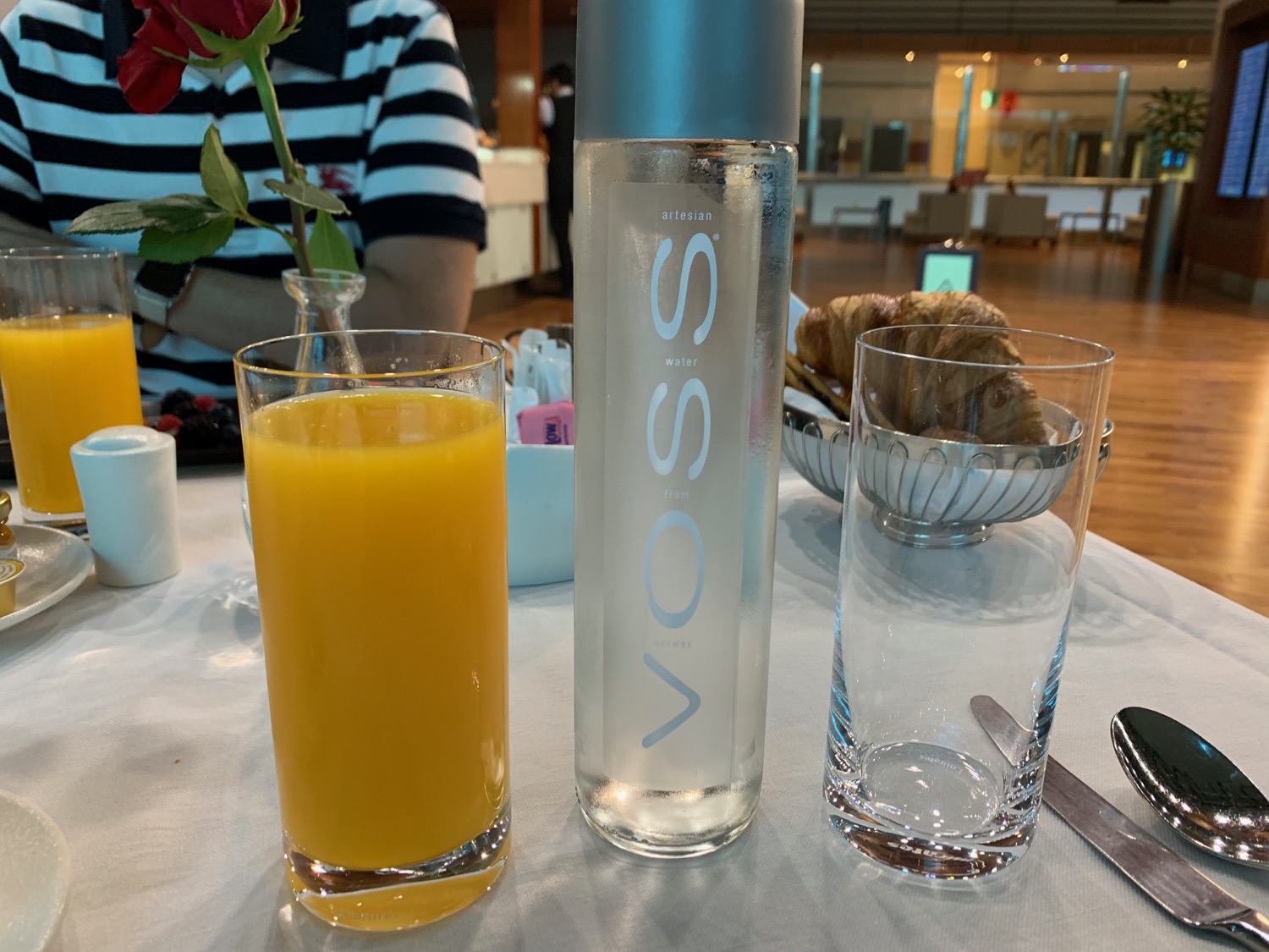 A Lufthansa First Class Tradition Becomes An Emirates First Class ...