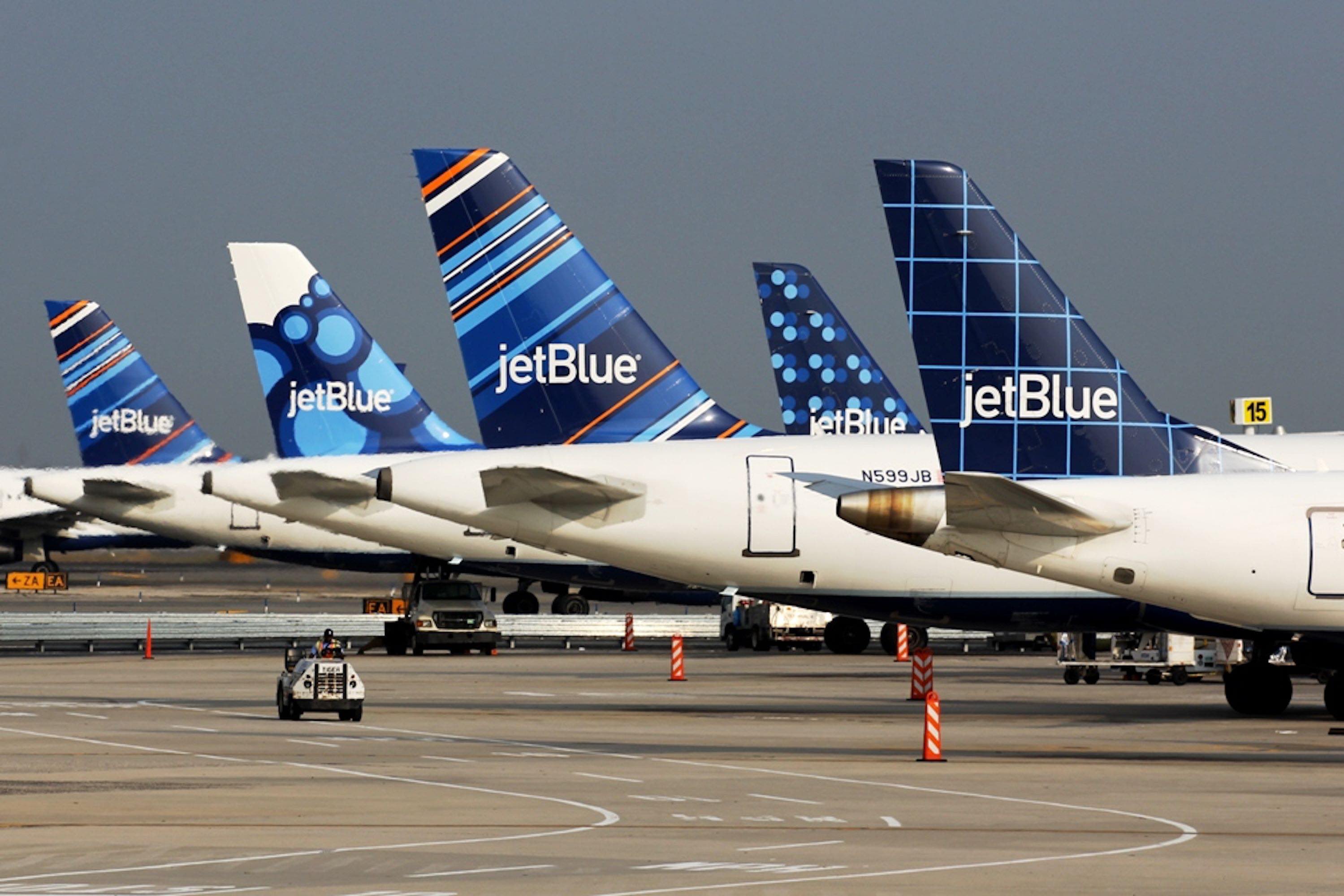 Delta, JetBlue Offer Travel Waivers For Dominican Republic - Live and ...