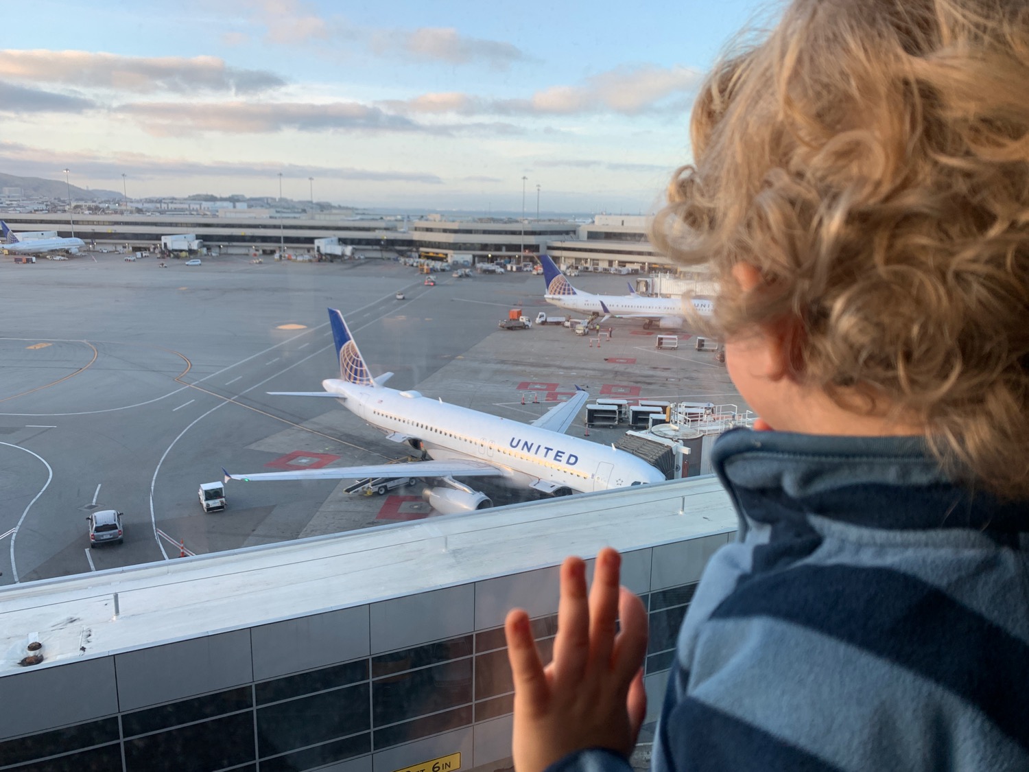 Plane Spotting At SFO With My Son - Live and Let's Fly