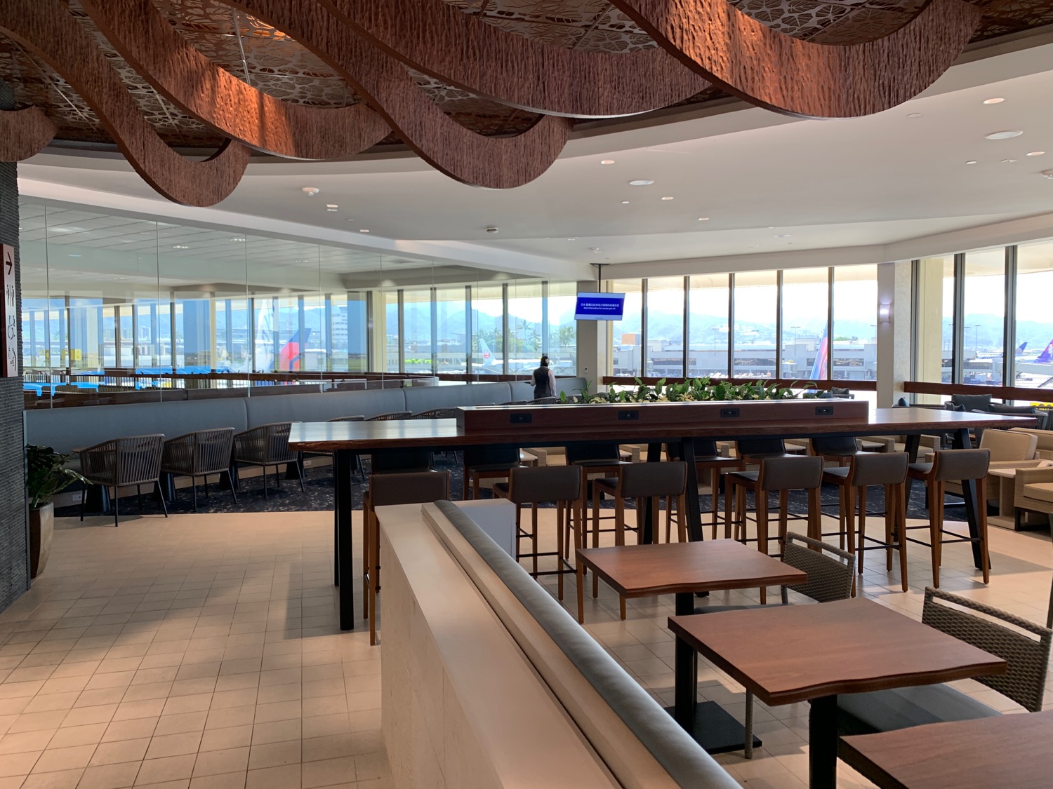 Review: ANA Lounge Honolulu (HNL) - Live and Let's Fly