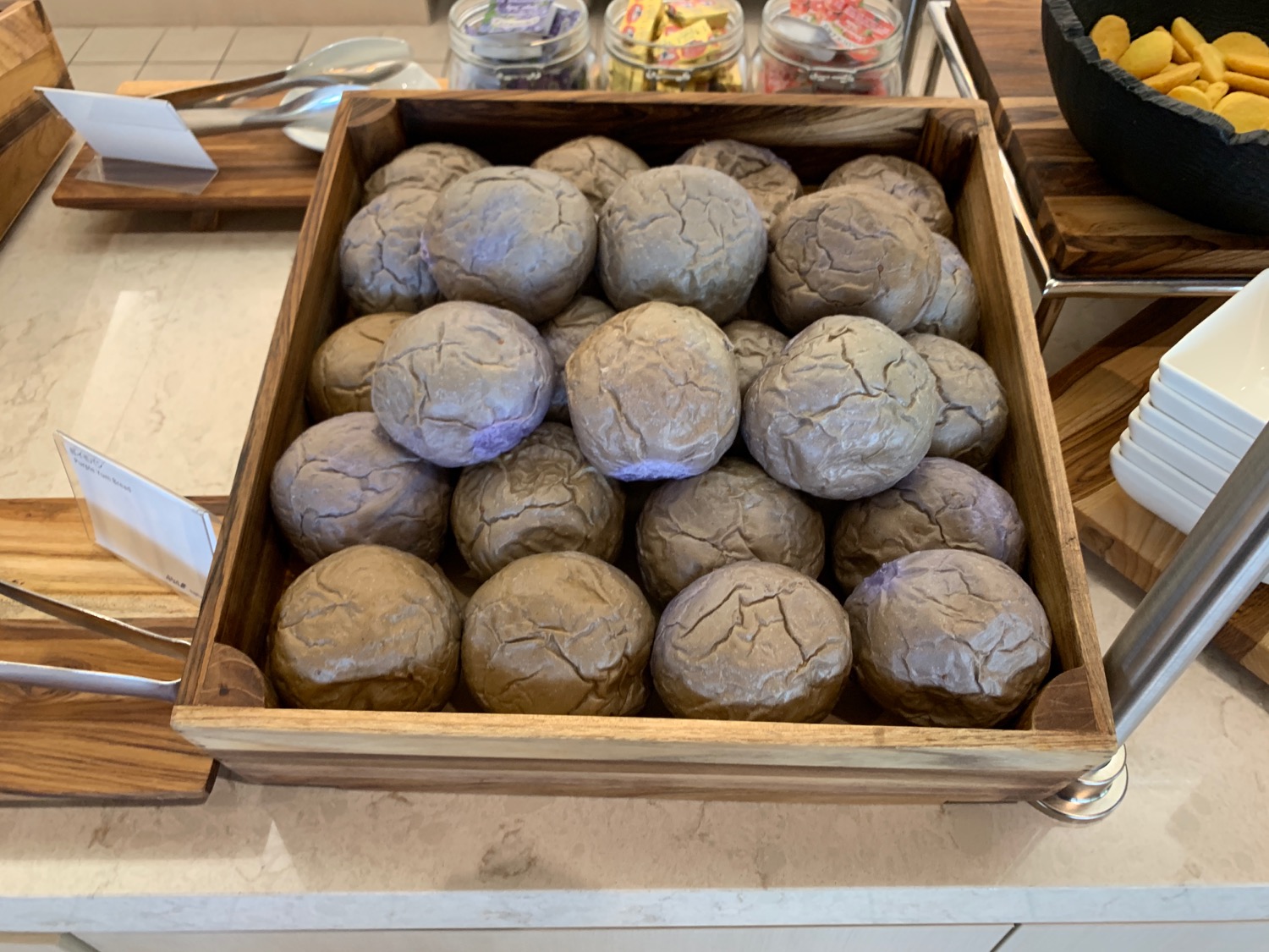 Review: ANA Lounge Honolulu (HNL) - Live and Let's Fly