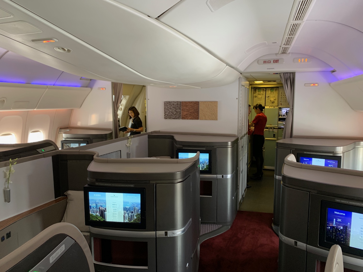 Review: Cathay Pacific 777-300ER First Class Beijing To Hong Kong ...