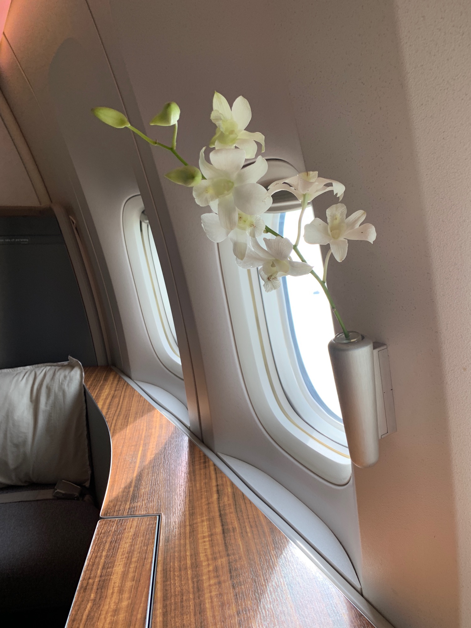 Review: Cathay Pacific 777-300ER First Class Beijing To Hong Kong ...