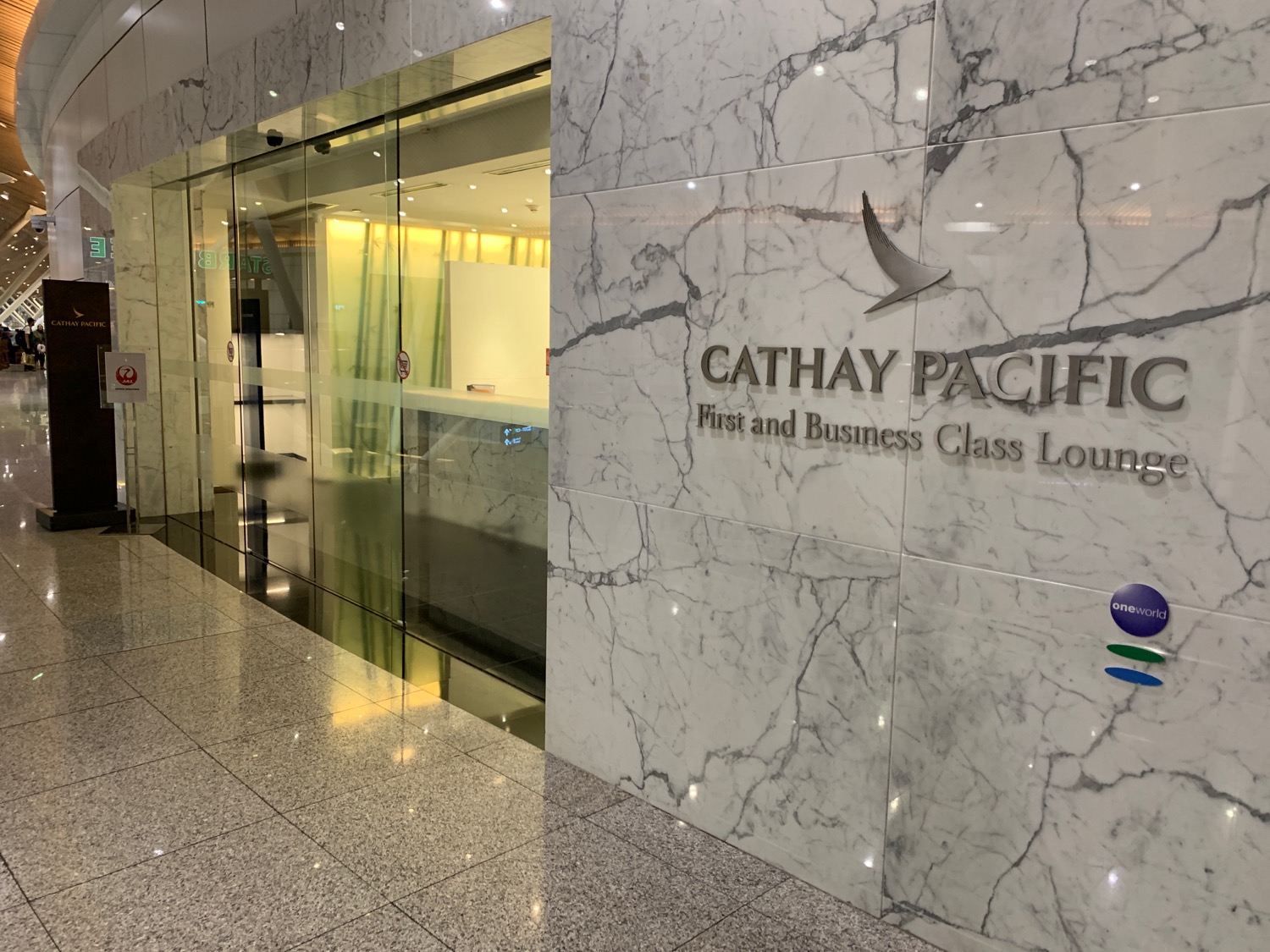 Review: Cathay Pacific Lounge Kuala Lumpur (KUL) - Live and Let's Fly