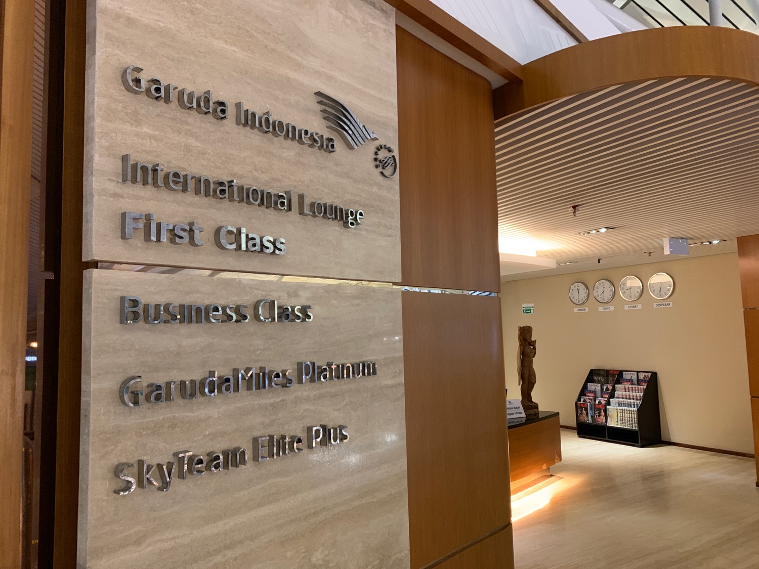 Review: Garuda Indonesia Business Class Lounge Bali (DPS) - Live and ...