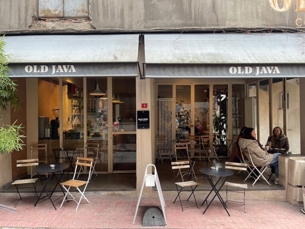 Great Coffee In Istanbul - Live and Let's Fly