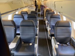Exploring United's Swanky New CRJ-550 "Luxury" Regional Jet - Live and ...