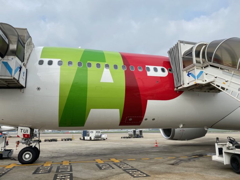 First Impressions: TAP Air Portugal A330-900neo Business Class - Live ...