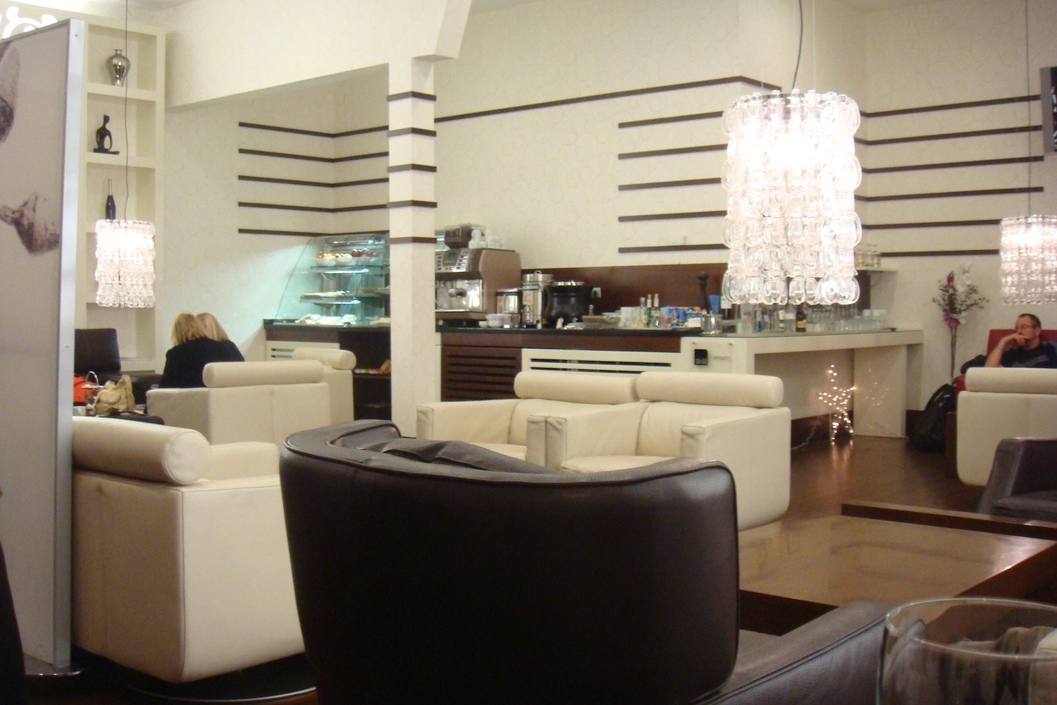 Vintage Review: Turkish Airlines 777-300ER First Class Istanbul To ...