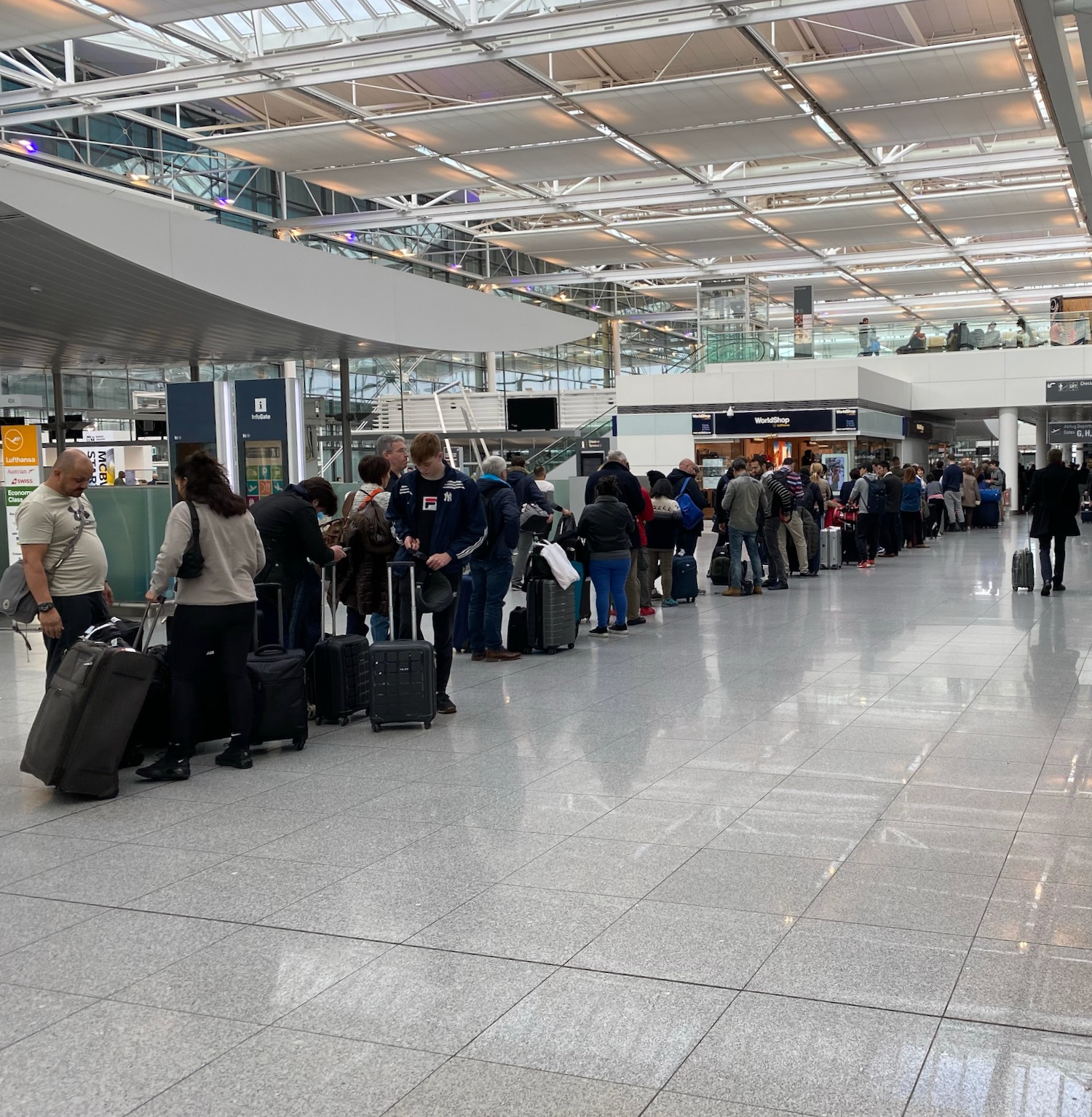 Pictures: Winter Storm Brings Chaos To Munich Airport - Live and Let's Fly