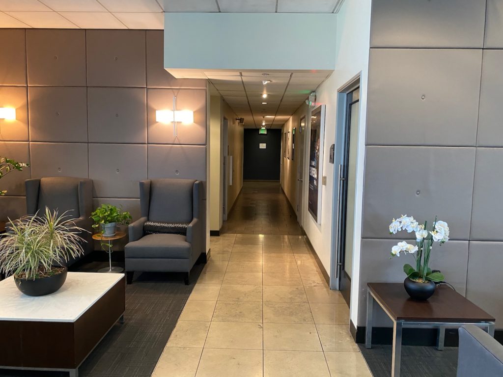 Review: Signature Flight Support (Private Jet Terminal) LAX - Live and ...