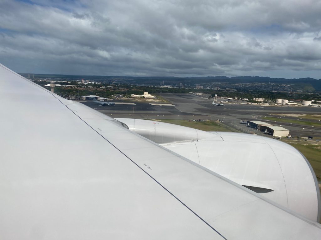 Review: United Airlines 777-200 Economy Class HD (High Density) - Live ...