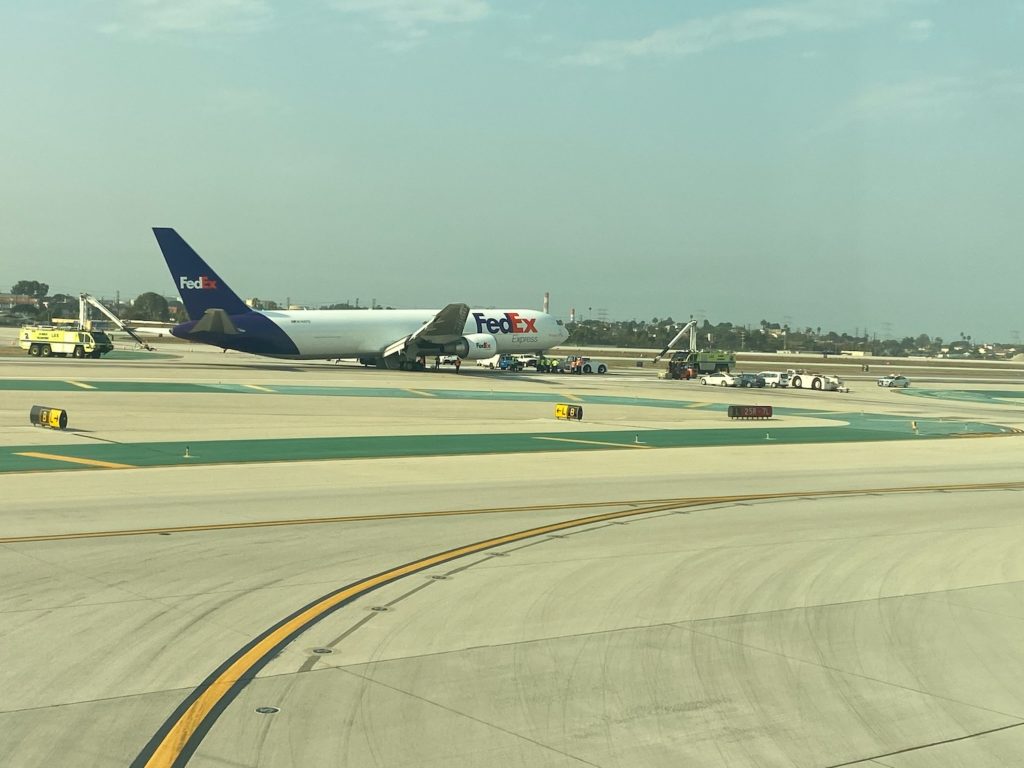 Pilot Injured After 767-300 Emergency Landing At LAX - Live and Let's Fly