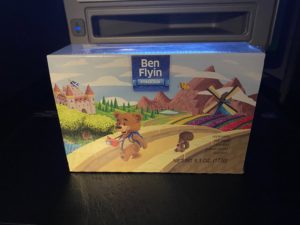 Kid's Snackbox On United Airlines - Live and Let's Fly