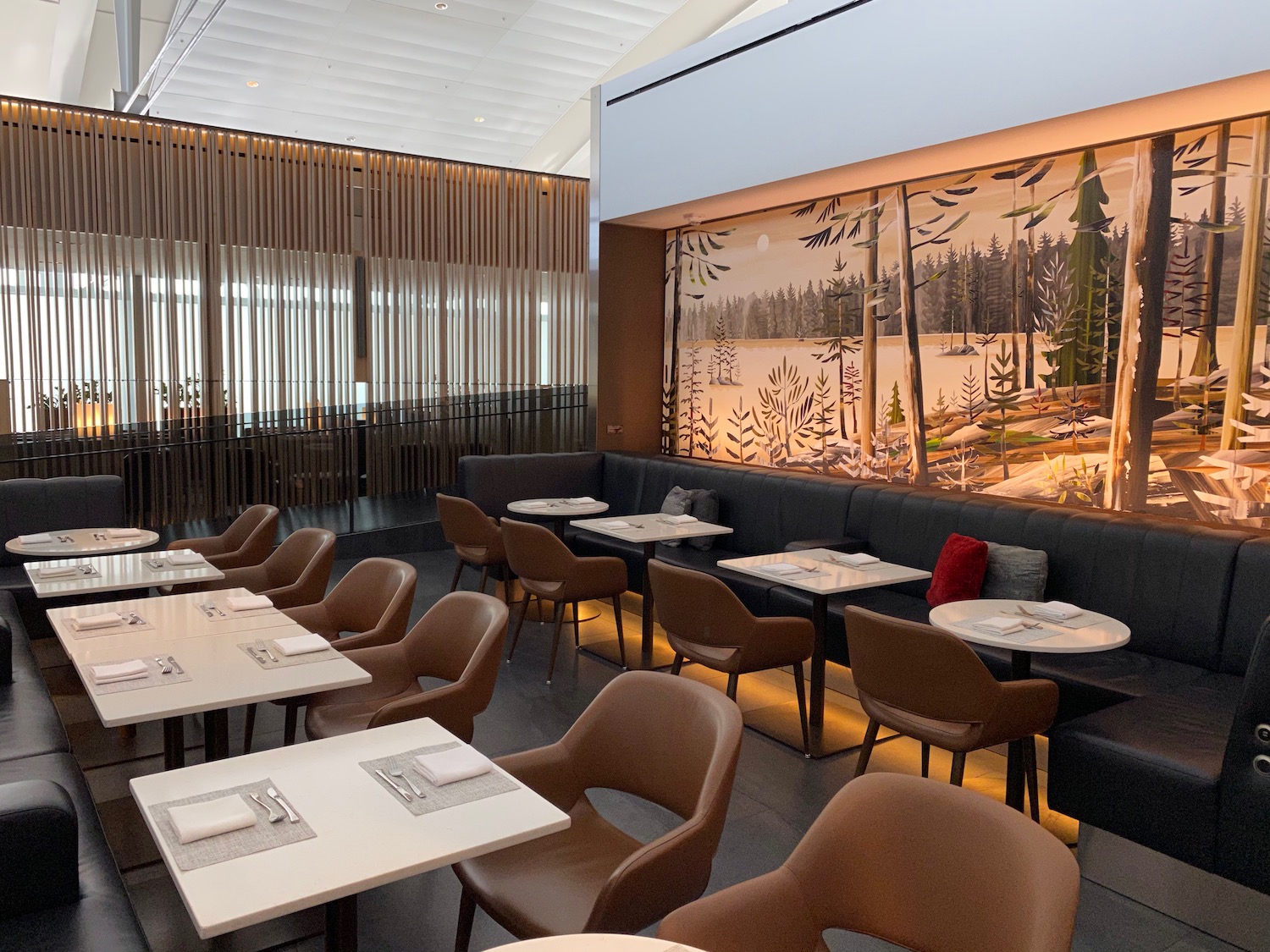 My Top 10 Airline Lounges In 2020 - Live and Let's Fly