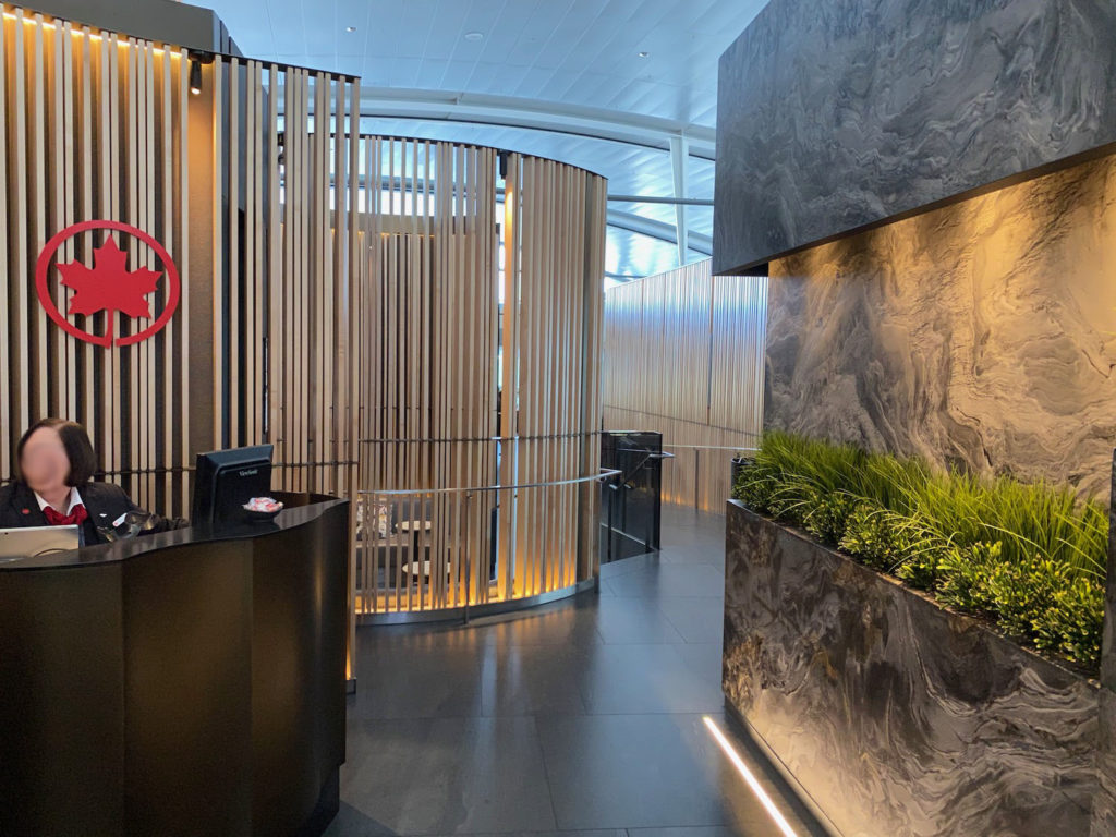 Review: Air Canada Signature Suite Toronto (YYZ) - Live and Let's Fly
