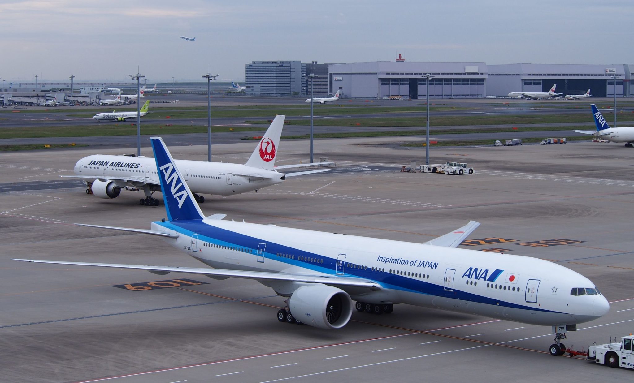 Why ANA + JAL Should Not Merge - Live and Let's Fly