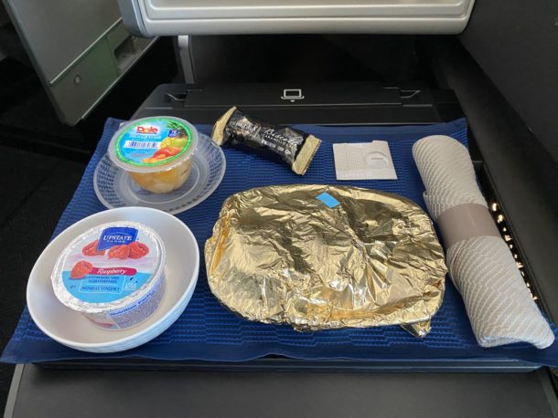 Transcontinental Business Class Breakfast: American Airlines Vs. United ...