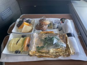 Transcontinental Business Class Breakfast: American Airlines Vs. United ...