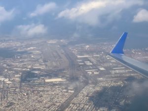 Review: United Airlines CRJ-550 First Class - Live and Let's Fly