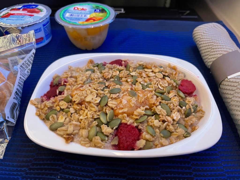 What Kind Of Food Does United Airlines Serve In Polaris Business Class ...