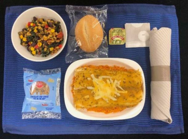 United Airlines Restores Hot Meals: What To Expect Onboard - Live and ...