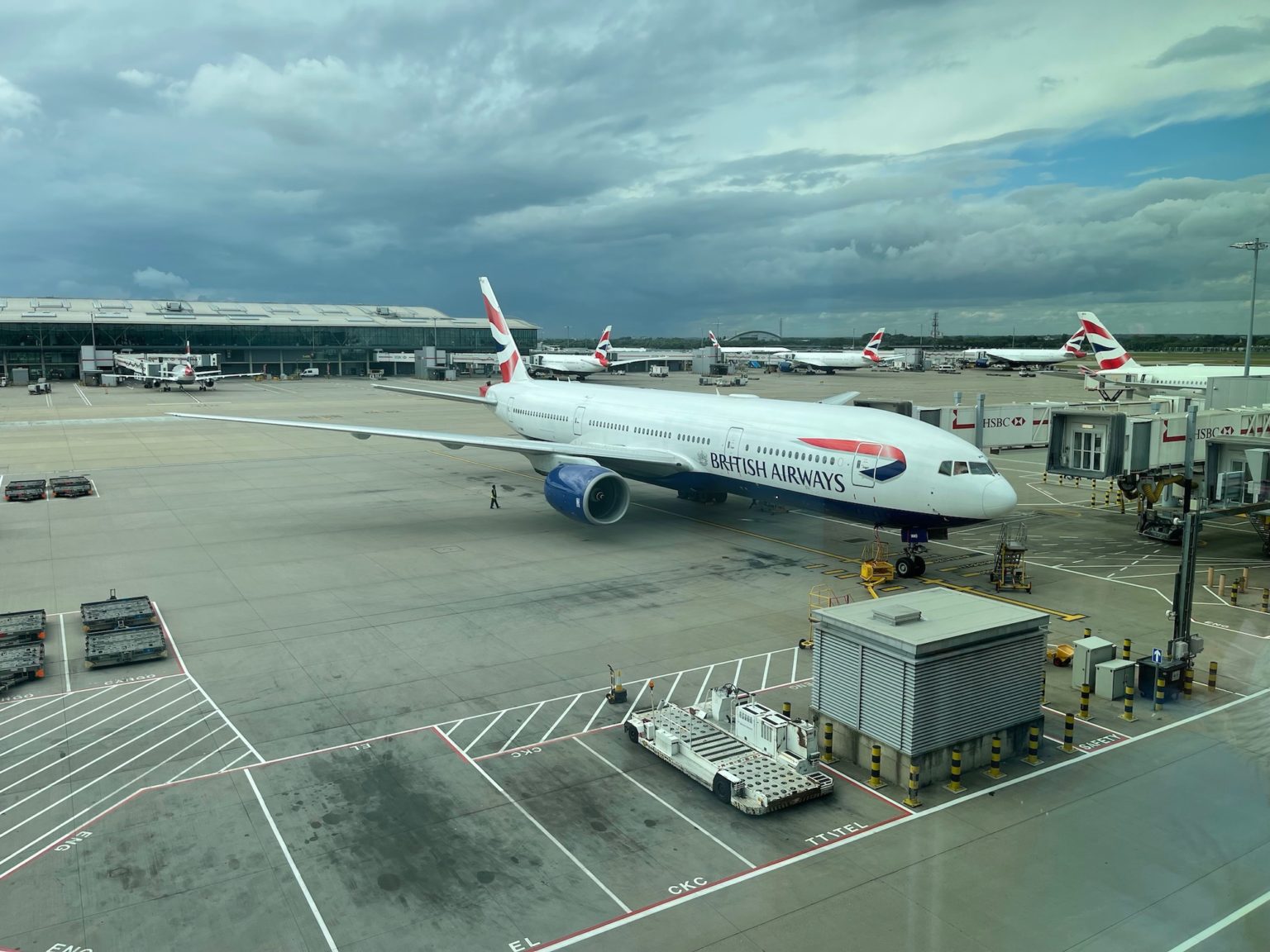 First Impressions: British Airways 777-300 Business Class - Live and ...