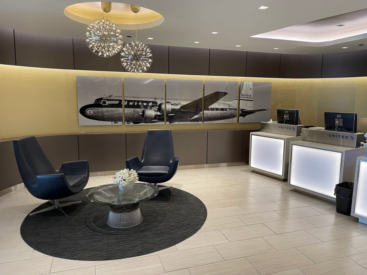 Review: United Club Chicago O’Hare (ORD – B18) - Live and Let's Fly