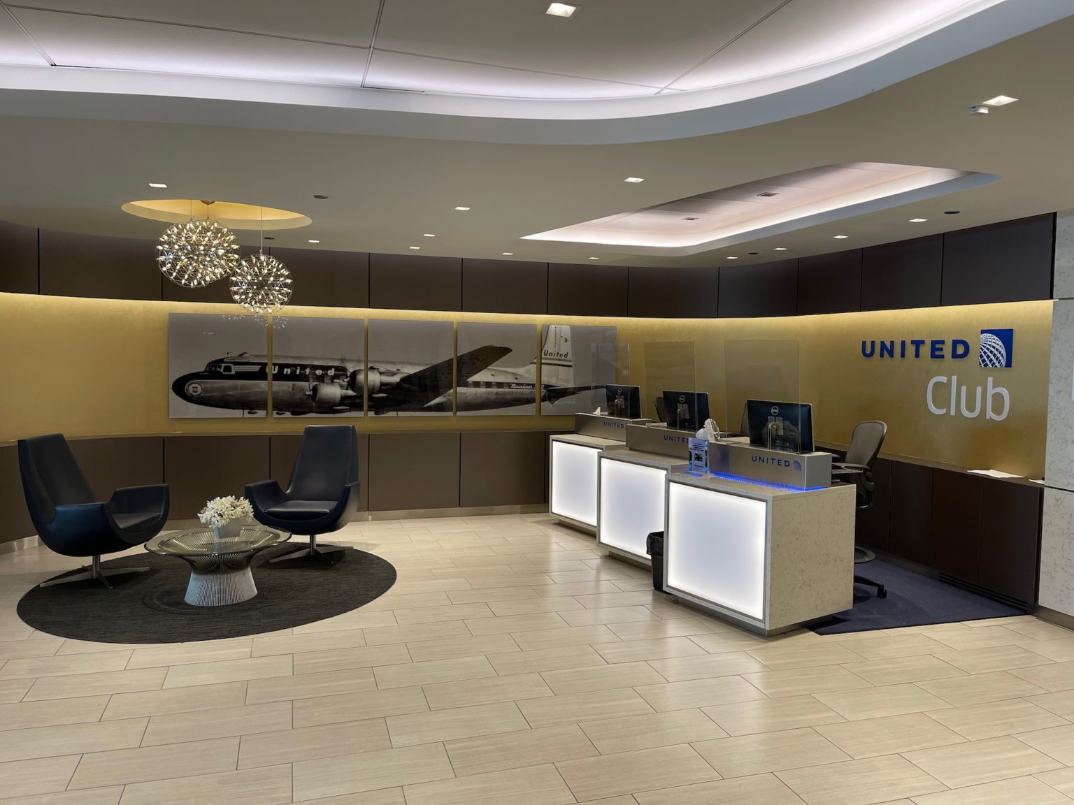 Review: United Club Chicago O’Hare (ORD – B18) - Live and Let's Fly