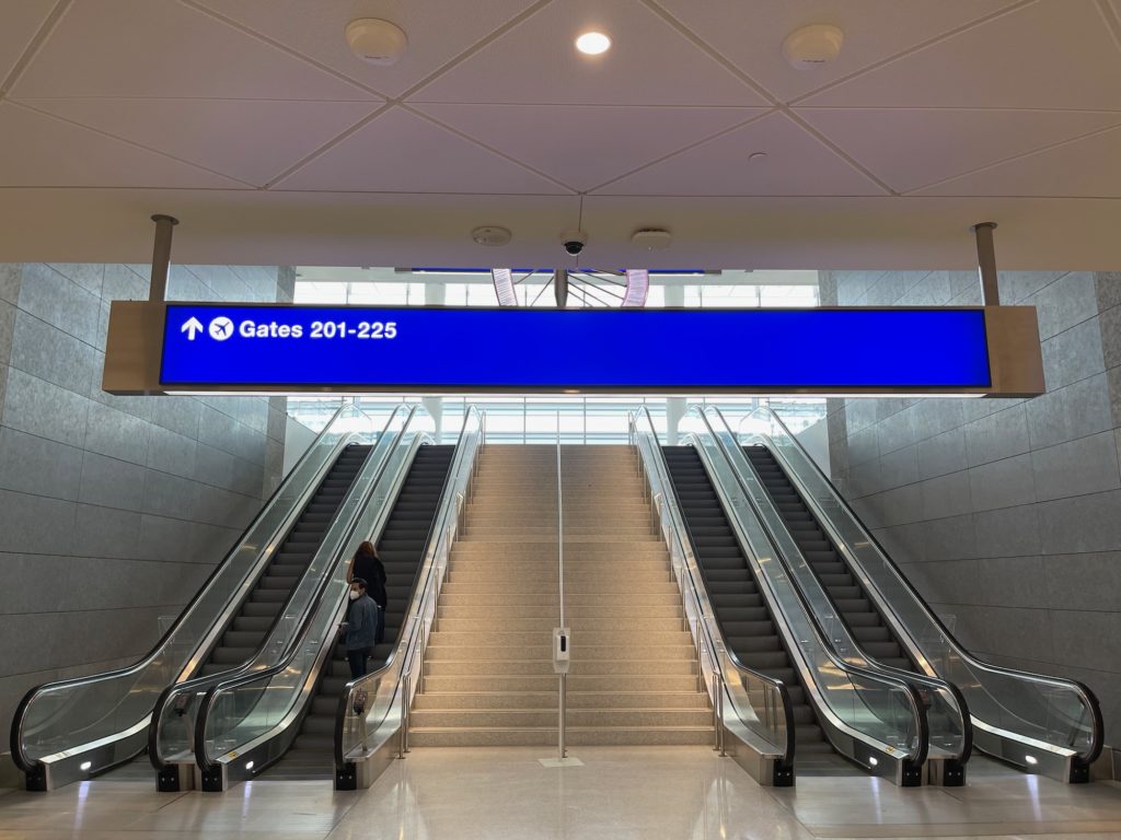 Pictures: Stunning New Midfield Satellite Concourse At LAX - Live and ...