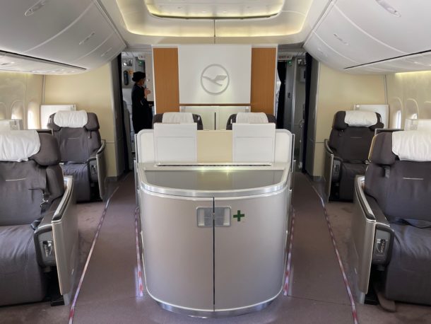 Review: Lufthansa 747 First Class [2021] - Live and Let's Fly