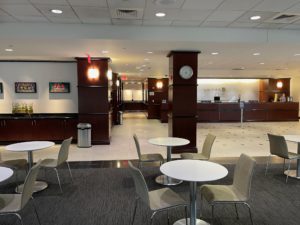 Review: United Club Houston (IAH – Terminal E) - Live and Let's Fly