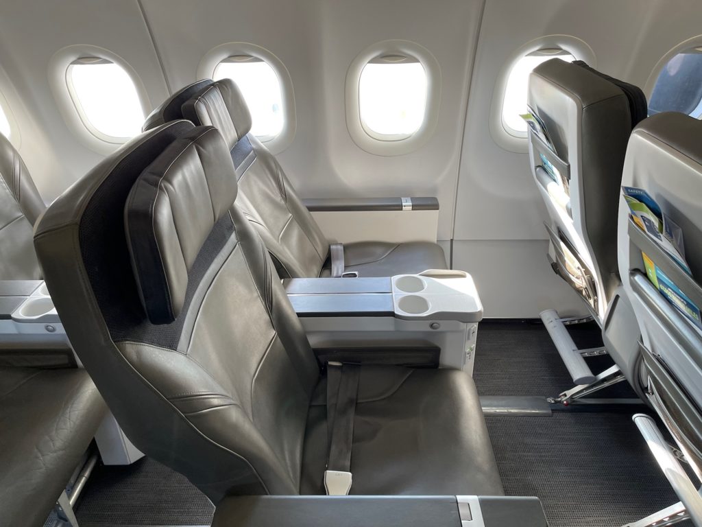 Alaska Airlines A320 First Class In-Flight Review
