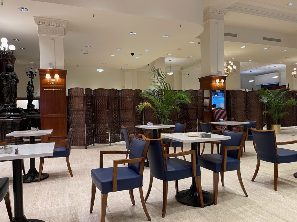 Coffee At Brooks Brothers In New York City - Live and Let's Fly