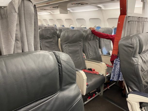 Review: Avianca A320 Business Class - Live and Let's Fly