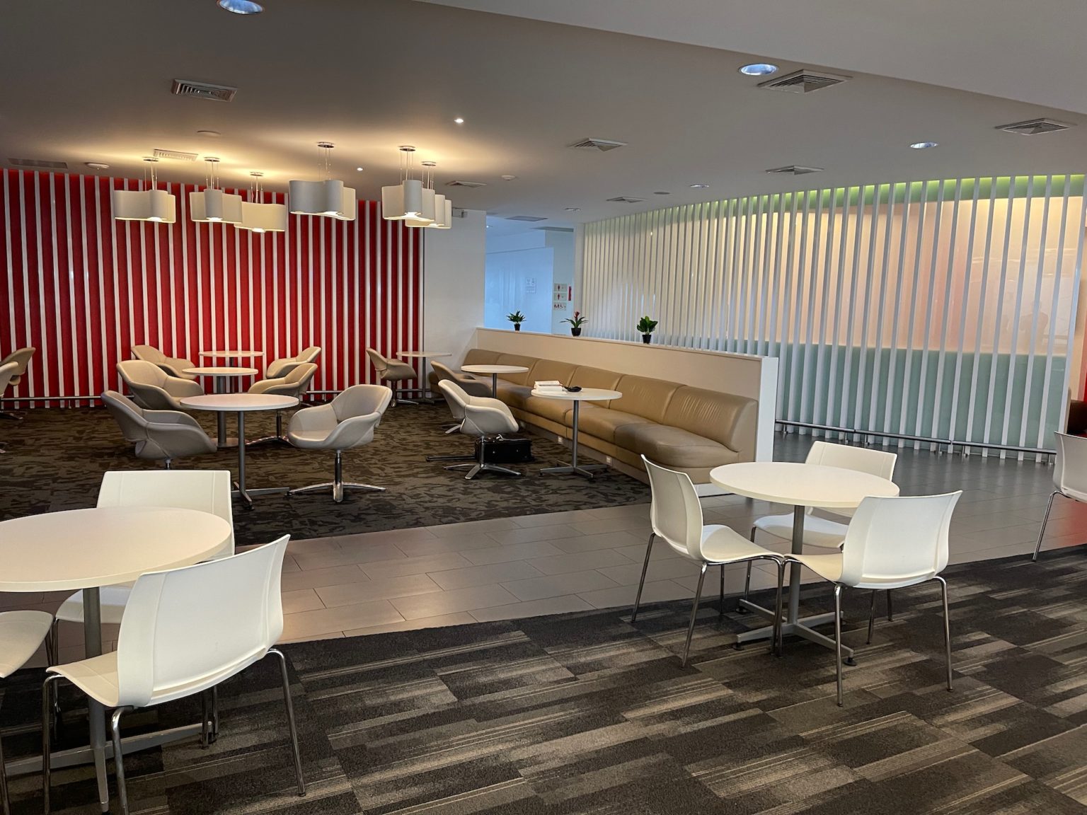 Review: Avianca VIP Lounge El Salvador (SAL) - Live and Let's Fly