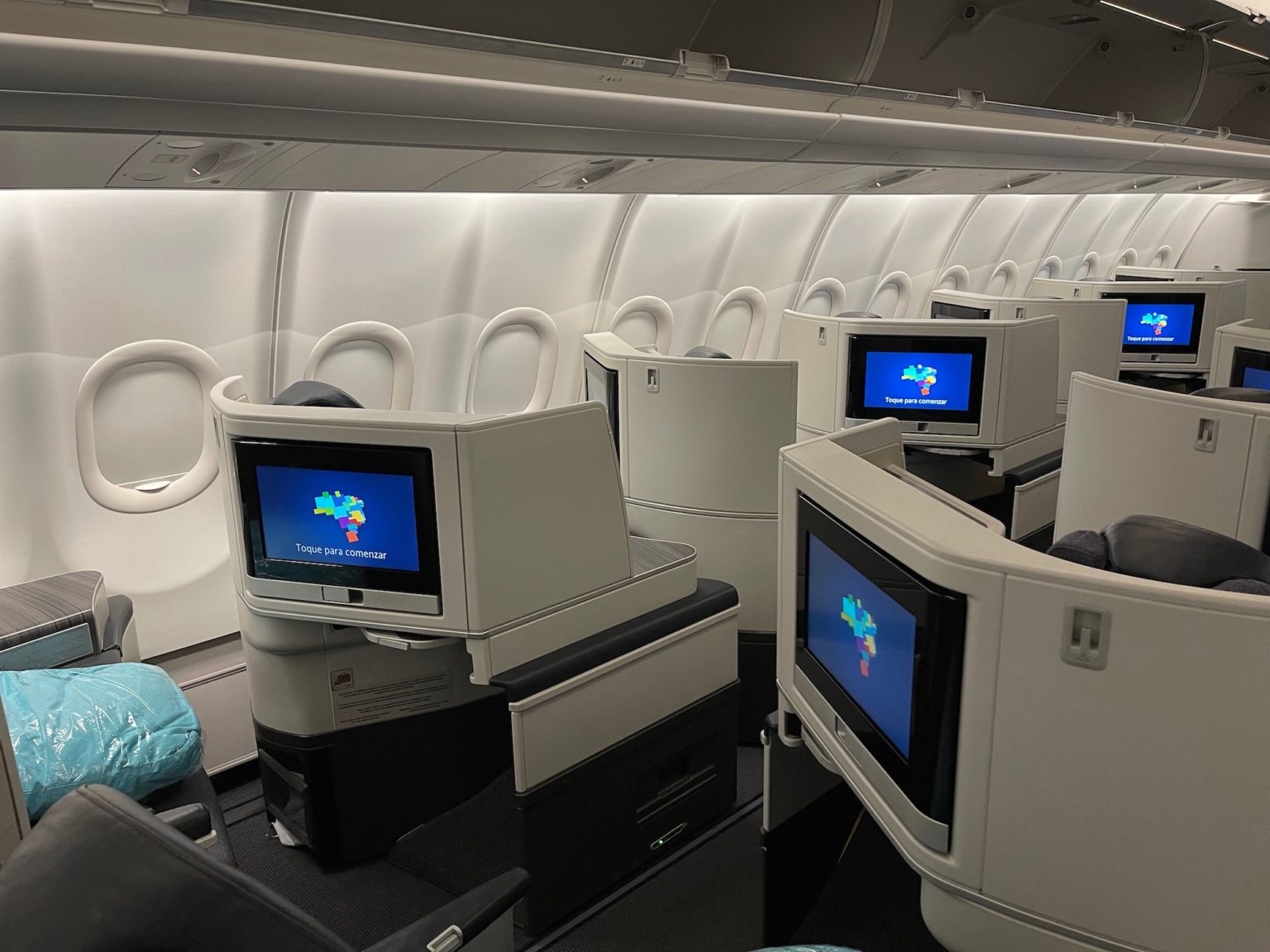 Review: Azul Airlines A330-900neo Business Class - Live and Let's Fly