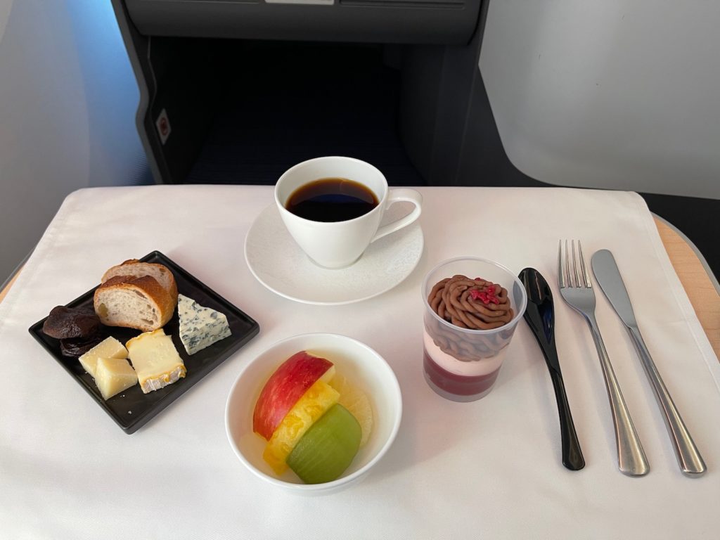 My Japanese Feast In ANA Business Class - Live and Let's Fly