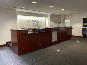 Review: United Club Washington Dulles (IAD - C17) - Live and Let's Fly
