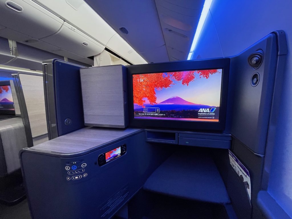 Review: ANA 777-300ER "The Room" Business Class - Live and Let's Fly