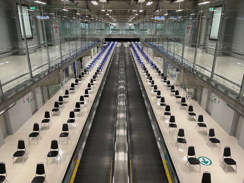 Bangkok Arrival: My Experience & Travel Guide (2025)