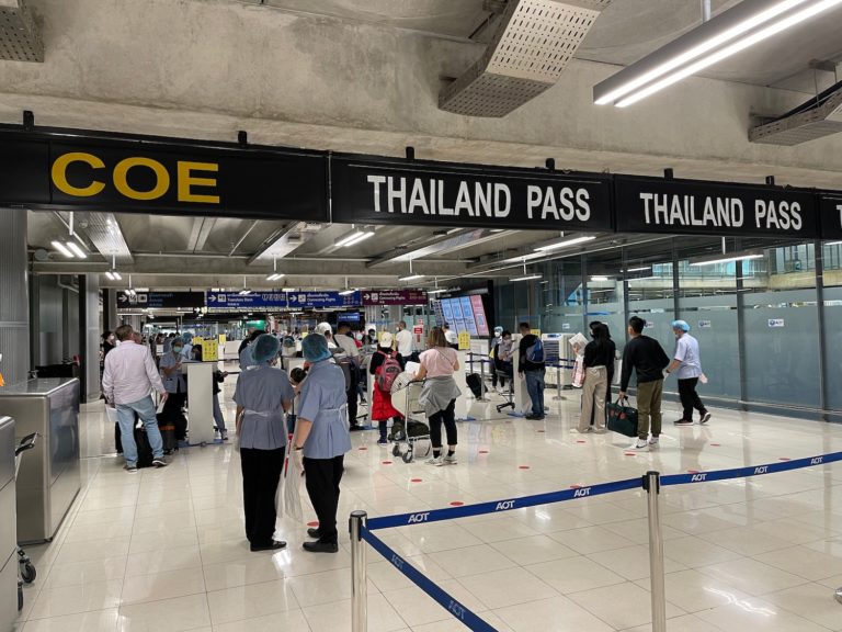 Bangkok Arrival: My Experience & Travel Guide (2025)