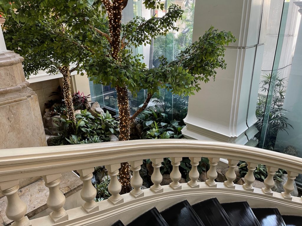 Review: Grand Hyatt Erawan Bangkok - Live and Let's Fly
