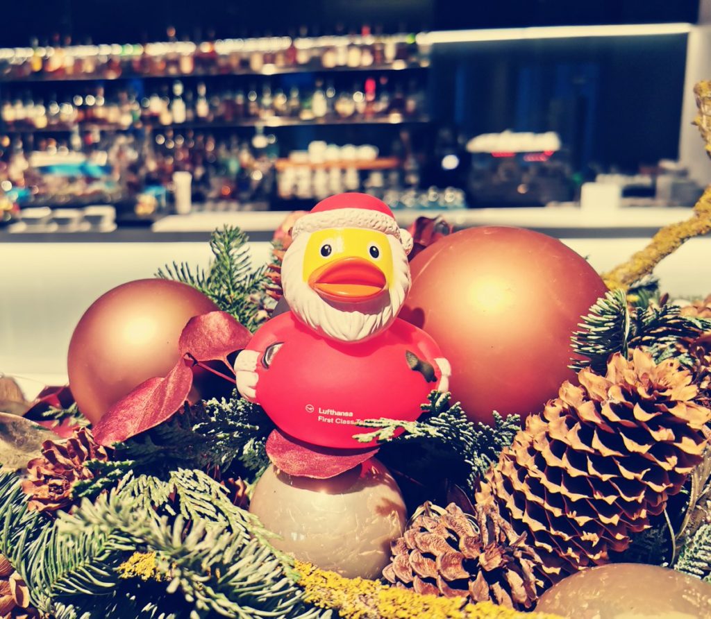 Lufthansa 2021 Christmas Duck - Live and Let's Fly
