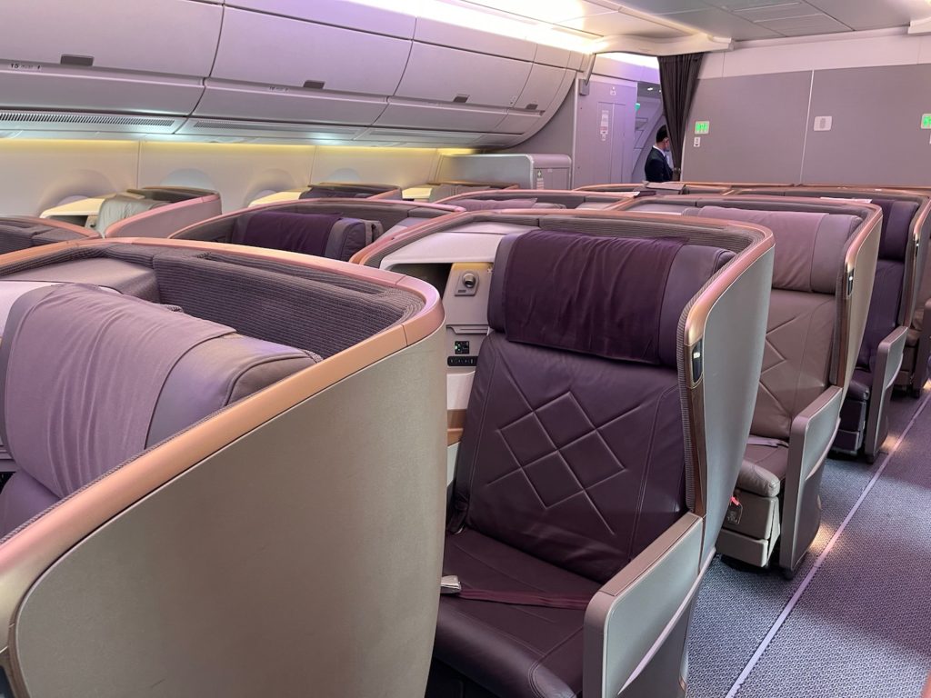 Review: Singapore Airlines A350-900 Business Class - Live and Let's Fly