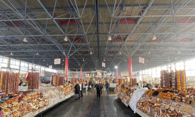 Photo Essay: Gumi Shuka Armenian Market - Live and Let's Fly