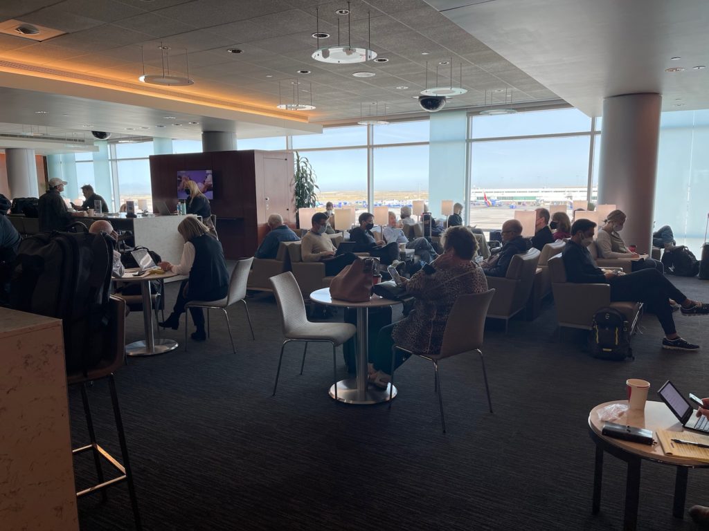 Review: United Club Denver West (DEN) - Live and Let's Fly